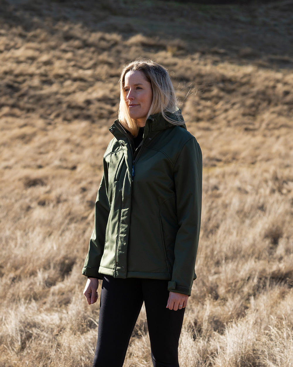 Ellis Softshell Coat in Beetle – Rainbird Clothing